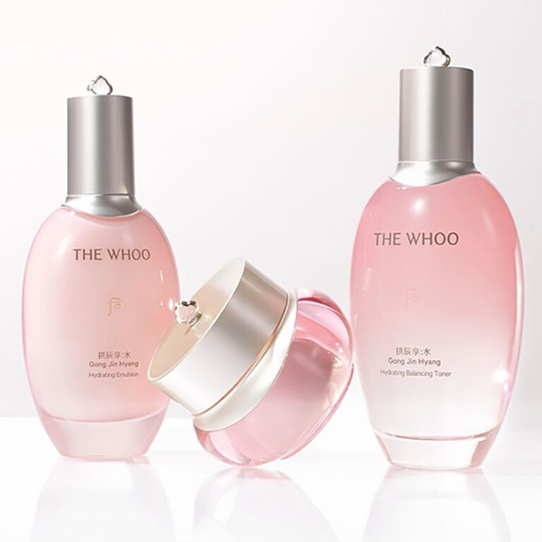 The History Of Whoo: The Ultimate Guide - The Monodist By Odile Monod