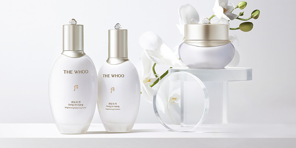 The History Of Whoo: The Ultimate Guide - The Monodist By Odile Monod